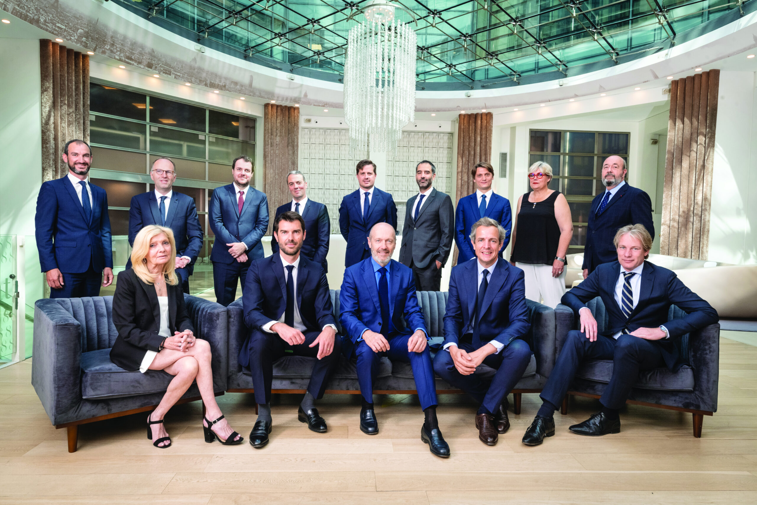 Bio Cabinet EIGHT ADVISORY - LES ANNALES DES MINES