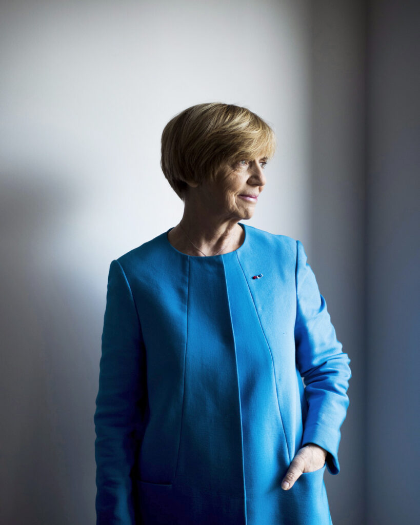 Bio DUCOTTET, Élizabeth - LES ANNALES DES MINES